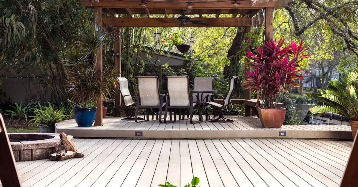 5 Outdoor Deck Renovation Ideas That Instantly Upgrade Any Home ...